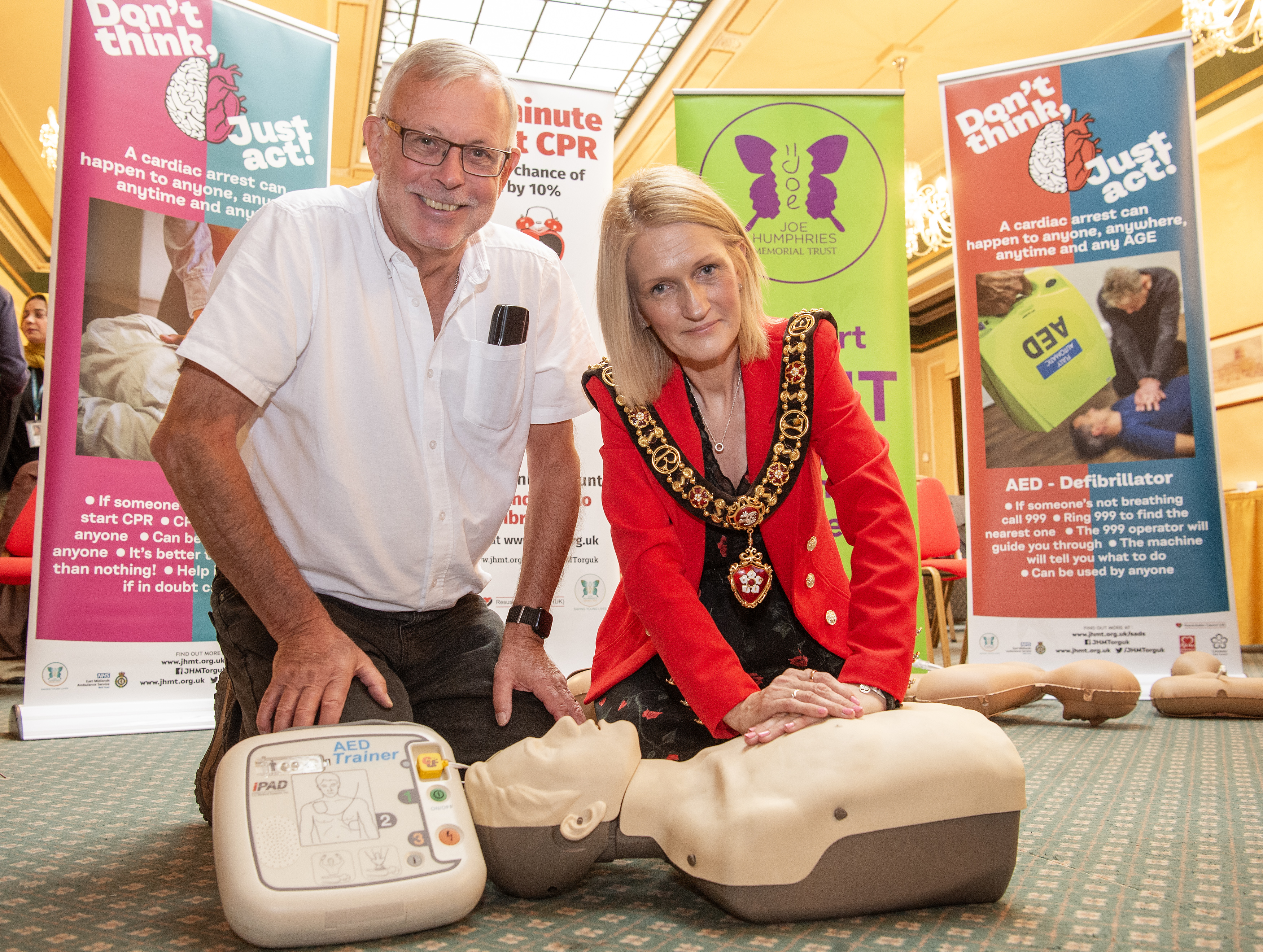 Heartshield teaches councillors life-saving skills